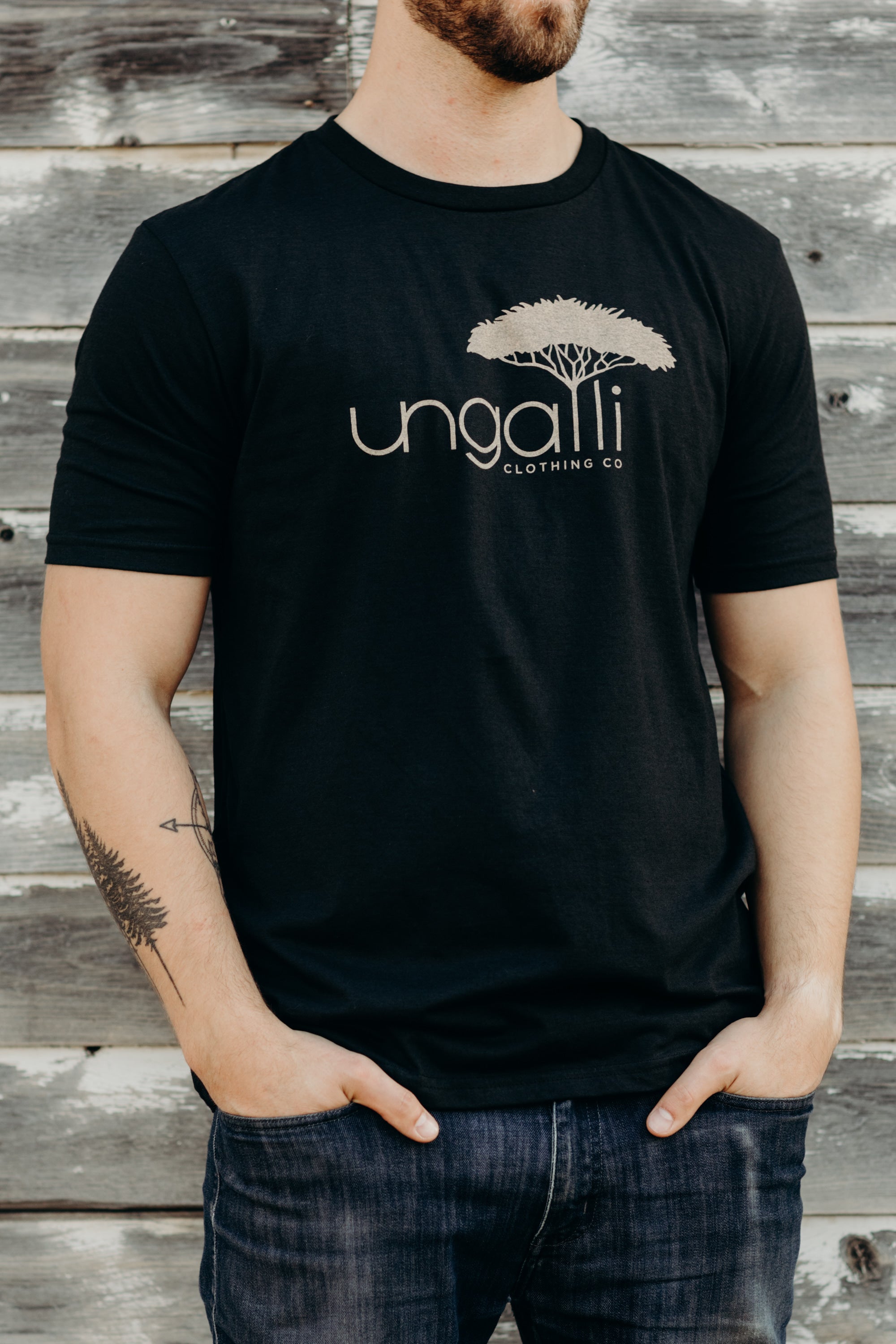 Men's Classic Logo Tee – Ungalli Clothing Co.